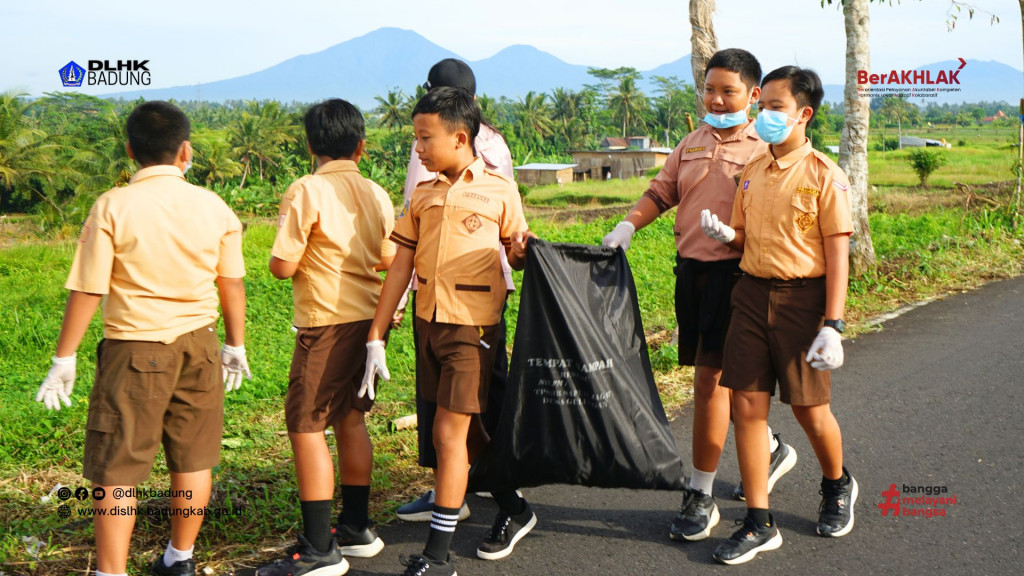Dinas Lingkungan Hidup dan Kebersihan Kabupaten Badung Mengikuti Acara “GEMILANG” Desa Adat ...